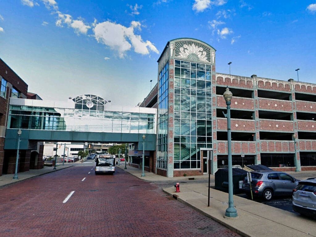 Cornerstone Square Parking Garage - WGI